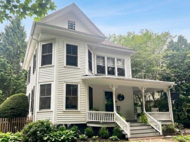 4 bedroom, Amherst MA 01002 104789387