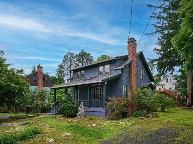 4 bedroom, Amherst MA 01002 104808645