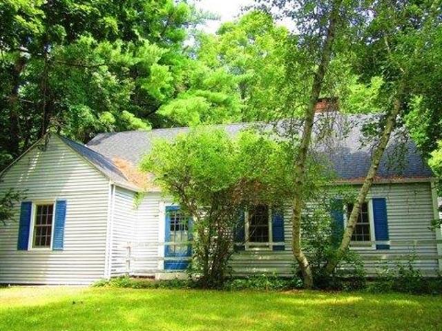 4 bedroom, Amherst MA 01002 105117664