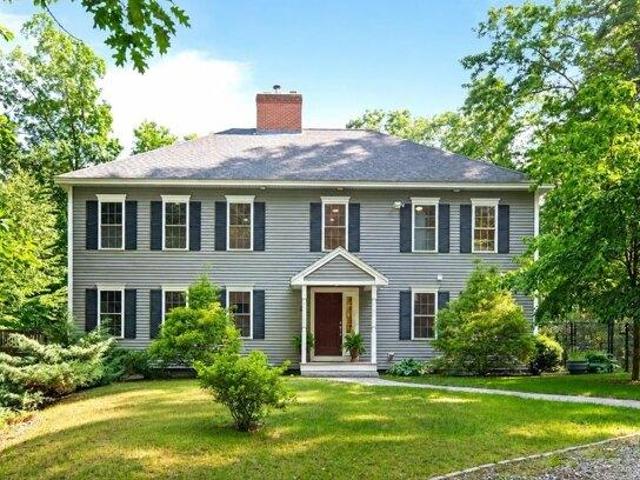 4 bedroom, Amherst NH 03031 104790800