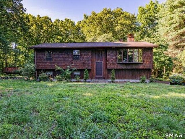 4 bedroom, Andover CT 06232 104609209