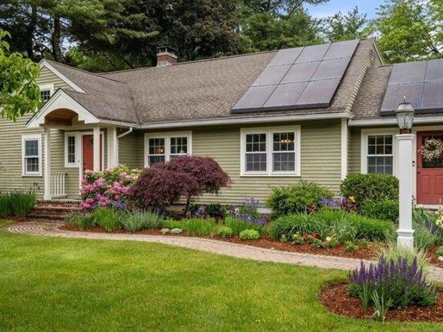 4 bedroom, Andover MA 01810 104009759