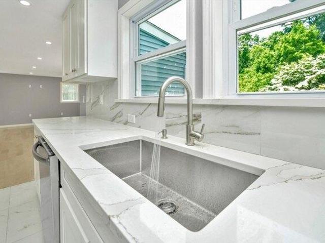 4 bedroom, Abington MA 02351 103663225
