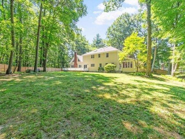 4 bedroom, Acton MA 01720 105079623