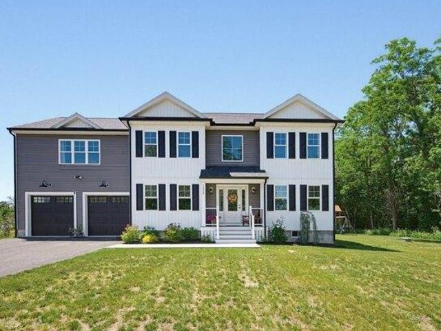 4 bedroom, Acushnet MA 02743 105113320