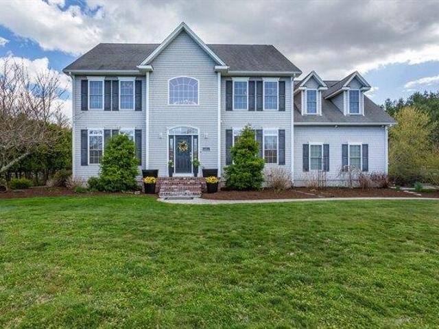 4 bedroom, Acushnet MA 02743 LS102154327