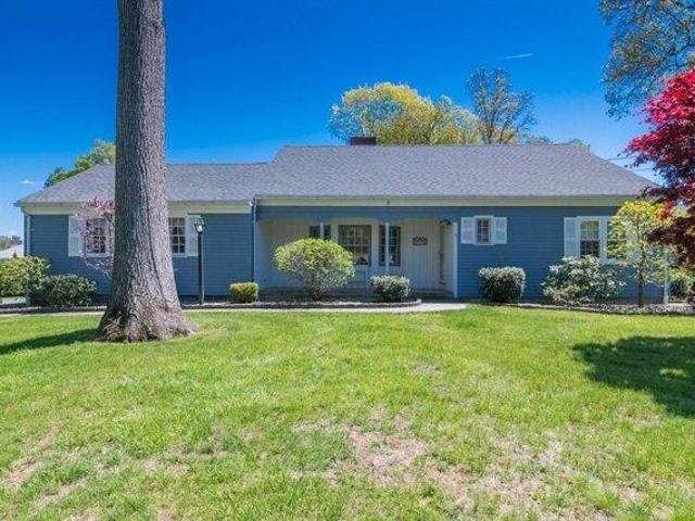 4 bedroom, Agawam MA 01001 LS102120194