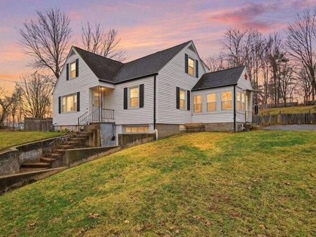 4 bedroom, Agawam MA 01030 102372746