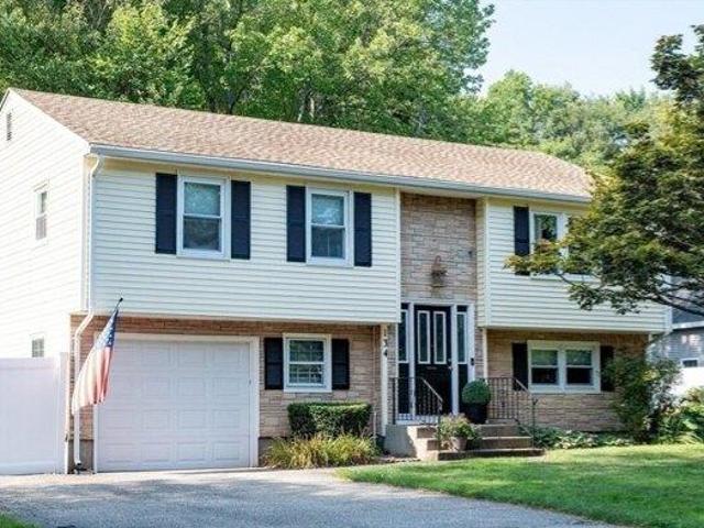 4 bedroom, Agawam MA 01030 102313972