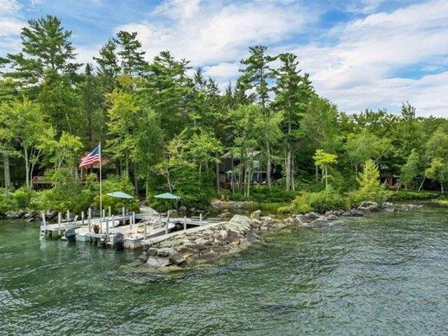 4 bedroom, Alton NH 03810 104810876