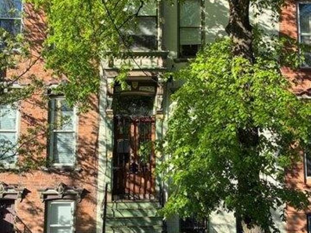 4 bedroom, Albany NY 12210 103620449
