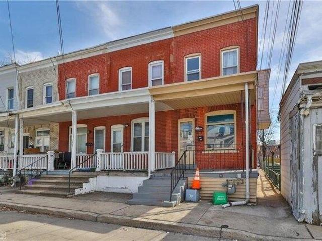 4 bedroom, Allentown PA 18102 LS89268443