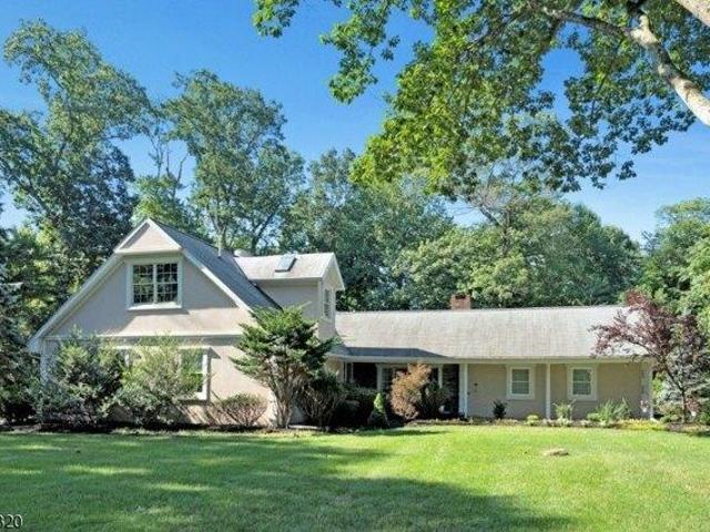 4 bedroom, Allendale NJ 07401 102729387