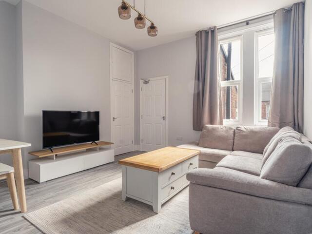 4 Bedroom Apartment Newcastle Tyne Y Wear 99750454