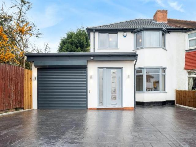 4 Bedroom Apartment Birmingham Birmingham 66432772