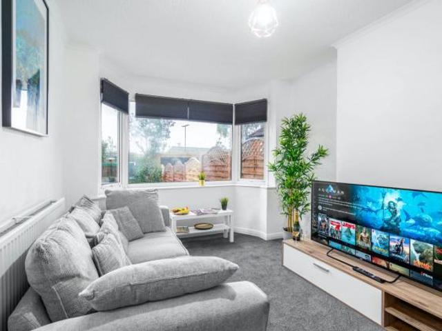 4 Bedroom Apartment Birmingham Birmingham LS66739821