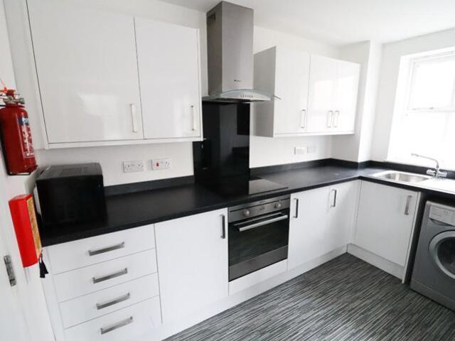 4 Bedroom Apartment Bristol Bristol 100678781