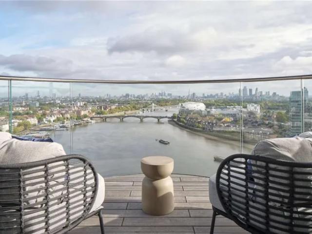 4 Bedroom Apartment Chelsea London LS102596587