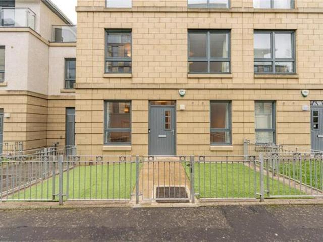4 Bedroom Apartment Edinburgh City Of Edinburgh LS100058304
