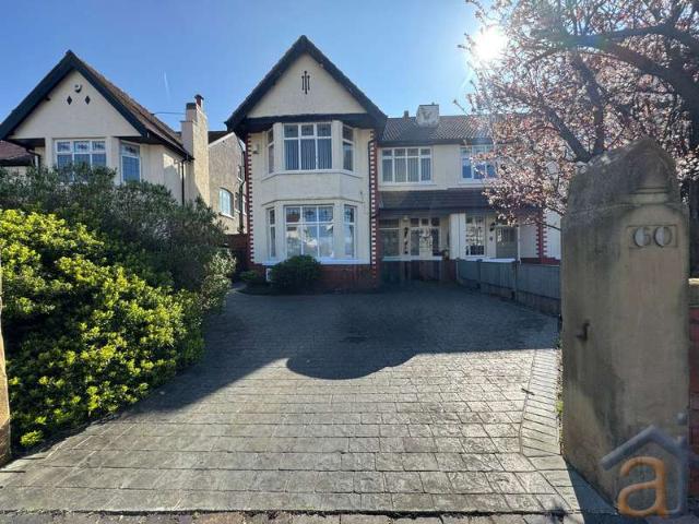 4 Bedroom Apartment Flat