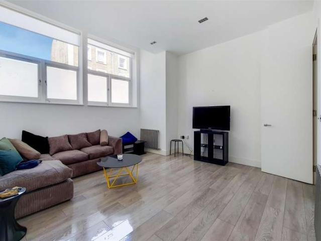 4 Bedroom Apartment Flat
