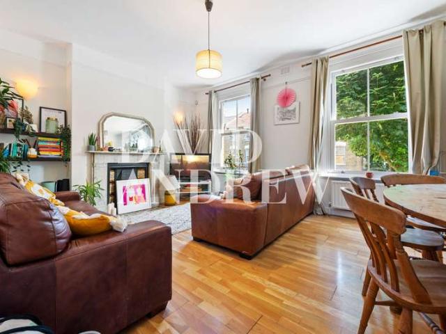 4 Bedroom Apartment Flat