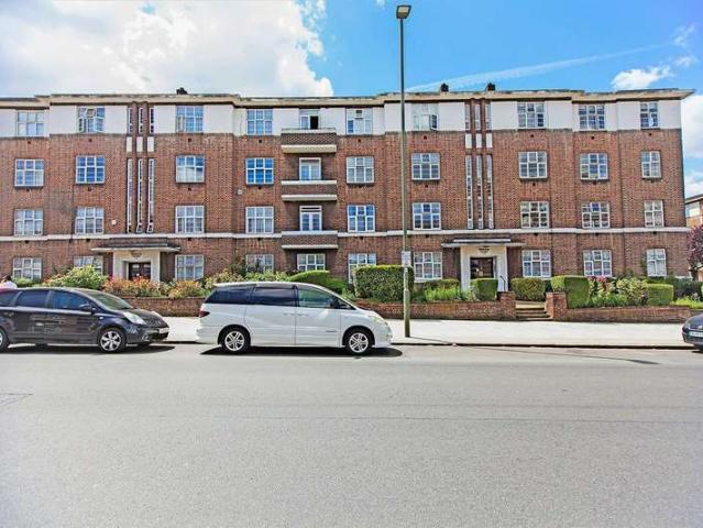 4 Bedroom Apartment Flat