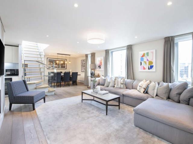 4 Bedroom Apartment Flat