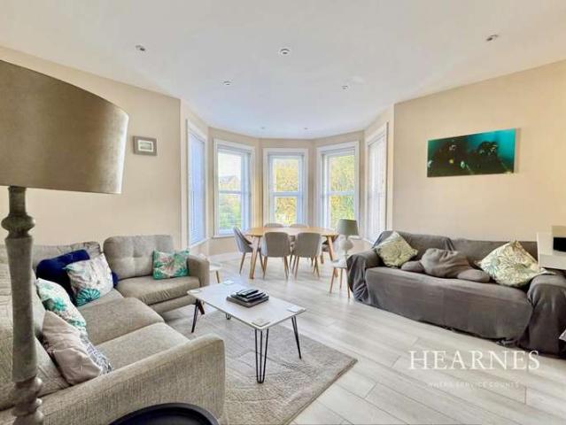 4 Bedroom Apartment Flat