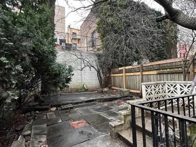 4 Bedroom Apartment for Rent at E 19th St #1, New York, NY 10003 Gramercy Park