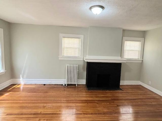 4 Bedroom Apartment for Rent at 150 Norwood Street #1, Newark, NJ 07106 Lower Vailsburg