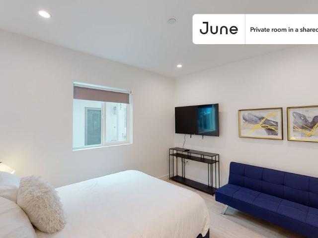 4 Bedroom Apartment for Rent at 1740 1/2 S New England St #B, Los Angeles, CA 90006 Pico Union