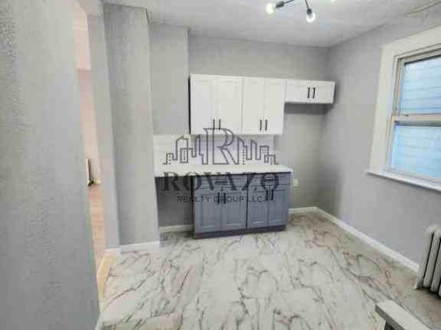 4 Bedroom Apartment for Rent at 100 Smith Street #2B, Newark, NJ 07106 Lower Vailsburg