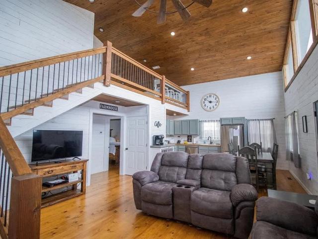 4 Bedroom Apartment for Rent at 1029 1029 NC 1700 #1241343P, Compton, AR 72624
