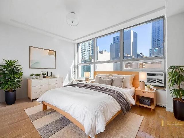 4 Bedroom Apartment for Rent at 102 Fulton St #12A, New York, NY 10038 Financial District