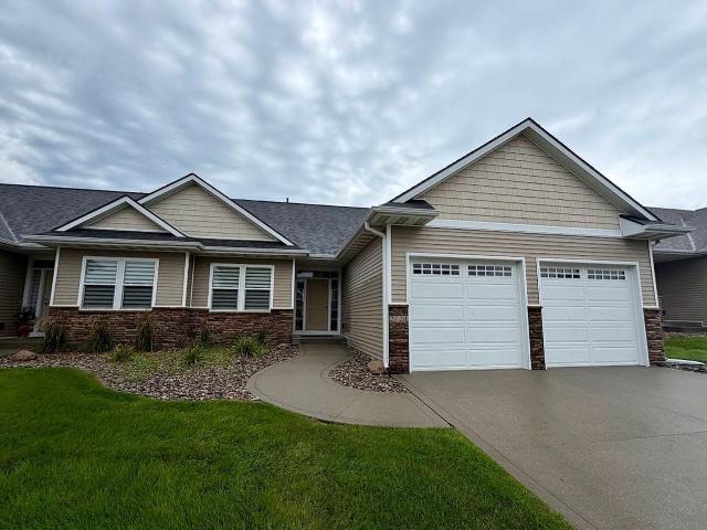 4 Bedroom Apartment for Rent at 2717 2717 & 2721 London Dr, Ames, IA 50010