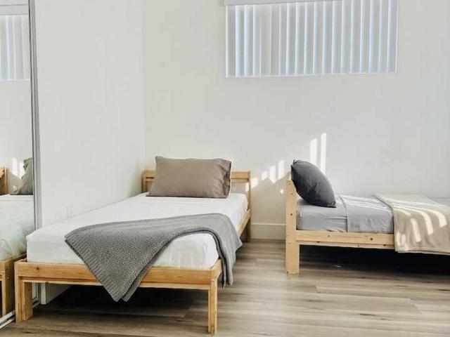 4 Bedroom Apartment for Rent at 215 1/2 E 29th St #NA, Los Angeles, CA 90011 South Central LA