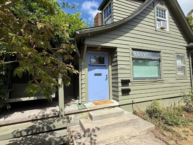 4 Bedroom Apartment for Rent at 3585 Se Caruthers St, Portland, OR 97214 Richmond