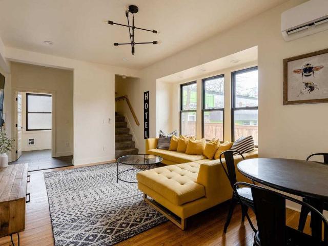 4 Bedroom Apartment for Rent at 3324 Se 24th Ave #1309837P, Portland, OR 97202 Hosford Abernethy