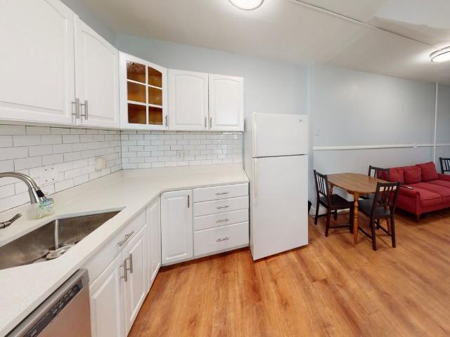 4 Bedroom Apartment for Rent at 56 Hillside Pl #1, New Haven, CT 06511 Downtown New Haven