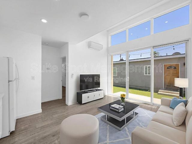 4 Bedroom Apartment for Rent at 570 N Cambridge St #572 1, Orange, CA 92867