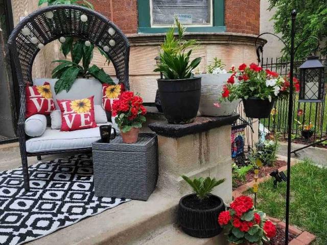 4 Bedroom Apartment for Rent at 5822 S Indiana Ave #2, Chicago, IL 60637 Washington Park