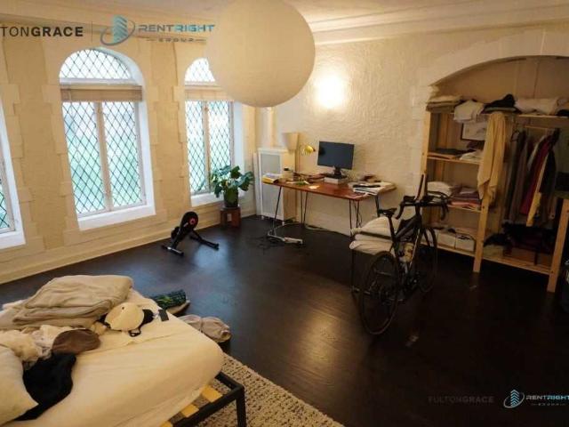 4 Bedroom Apartment for Rent at 534 W Stratford Pl #1E, Chicago, IL 60657 Lakeview