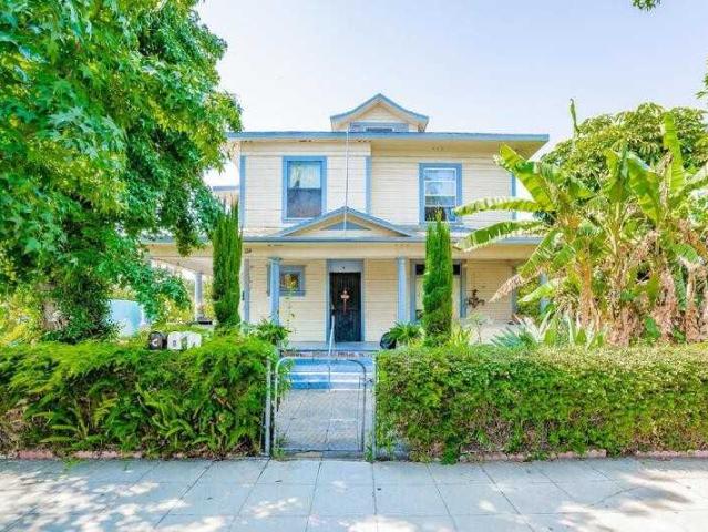4 Bedroom Apartment for Rent at 724 W 2nd St #A, Pomona, CA 91766