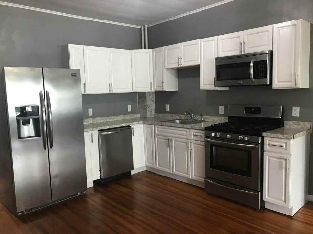4 Bedroom Apartment for Rent at 818 Myrtle Ave, Albany, NY 12208 Pine Hills