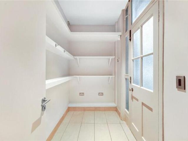 4 bedroom apartment for rent in Marylebone Road, Marylebone, London, NW1