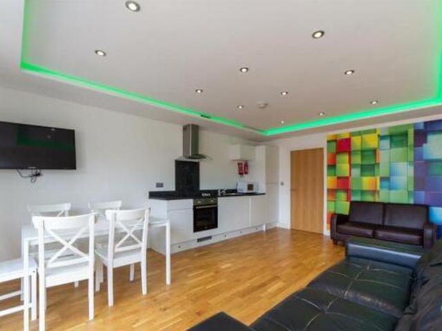 4 Bedroom Apartment For Rent In Newcastle Upon Tyne