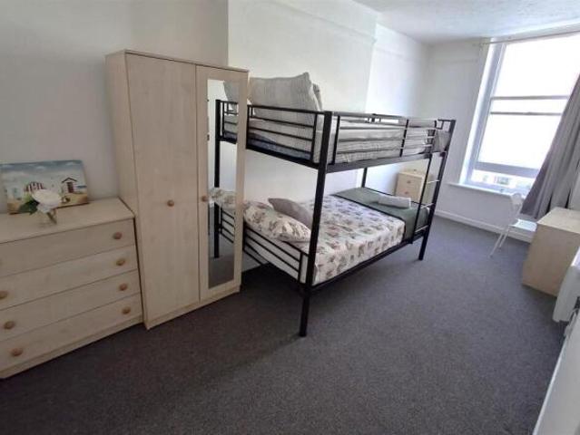 4 bedroom apartment for rent in Old Christchurch Road, Bournemouth, BH1