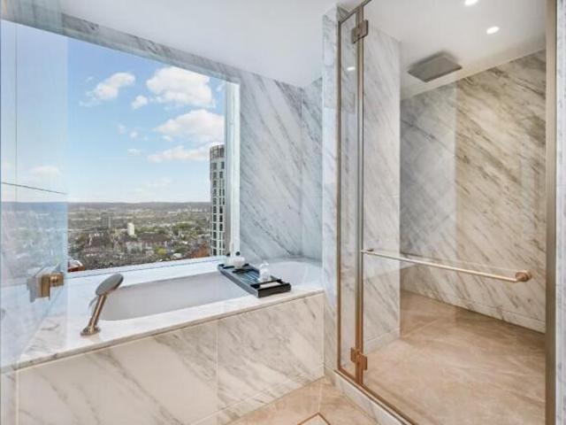 4 bedroom apartment for rent in One Thames City, Carnation Way, London, SW8