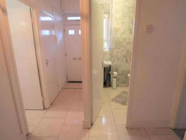 4 bedroom apartment for rent in Barton House, Bow Road, London, E3